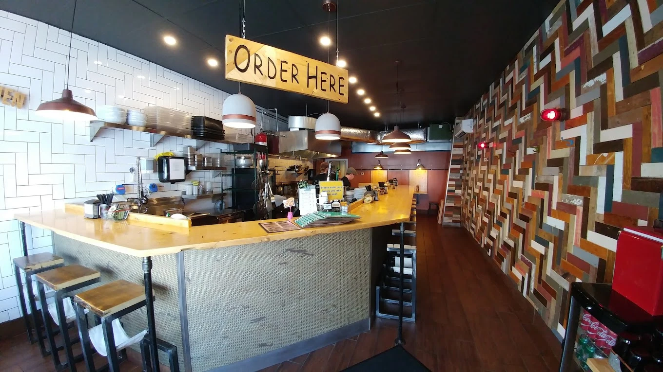 Top 10 lunch restaurants in Guelph