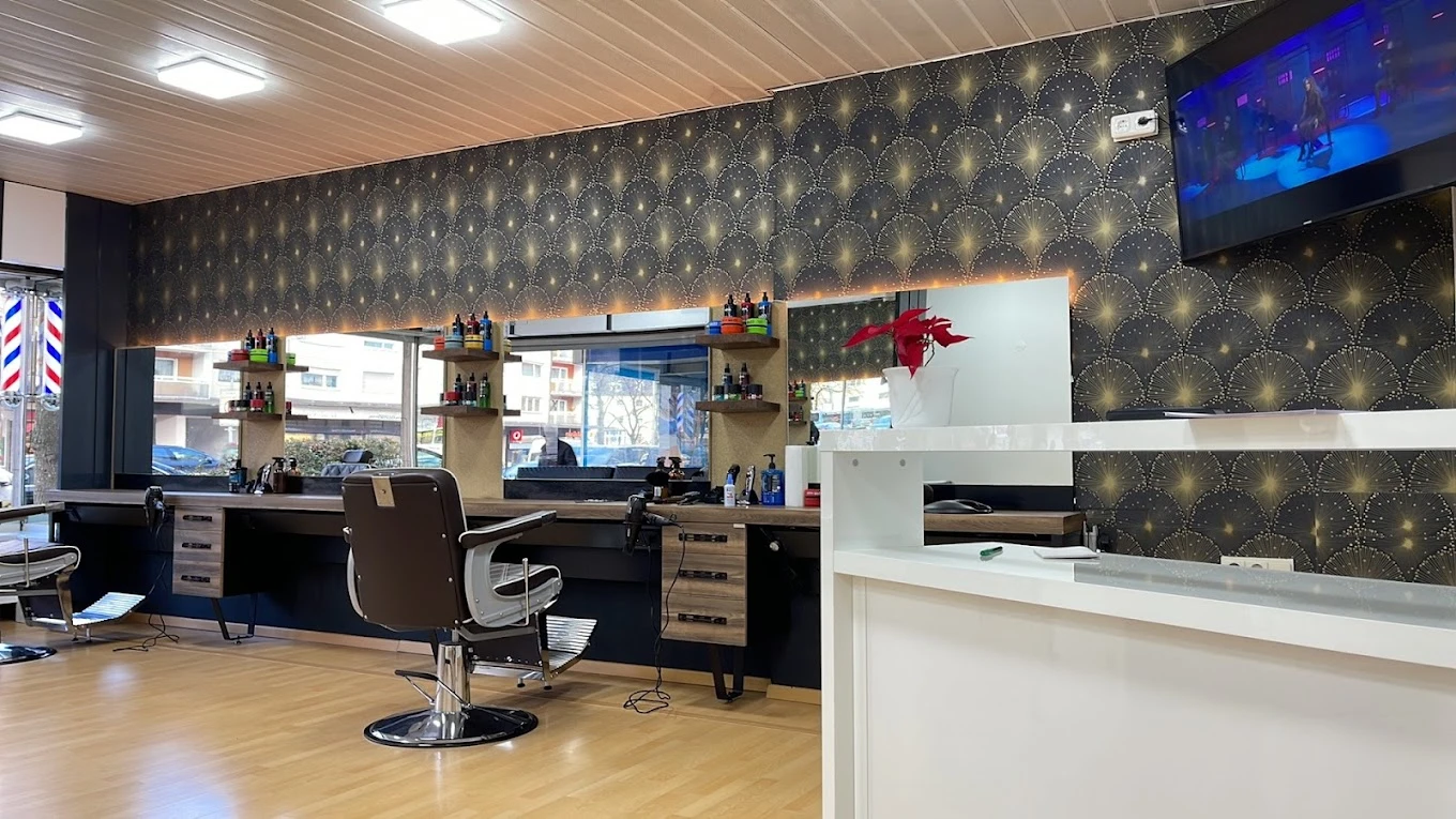 Liste 18 friseure in Laim München