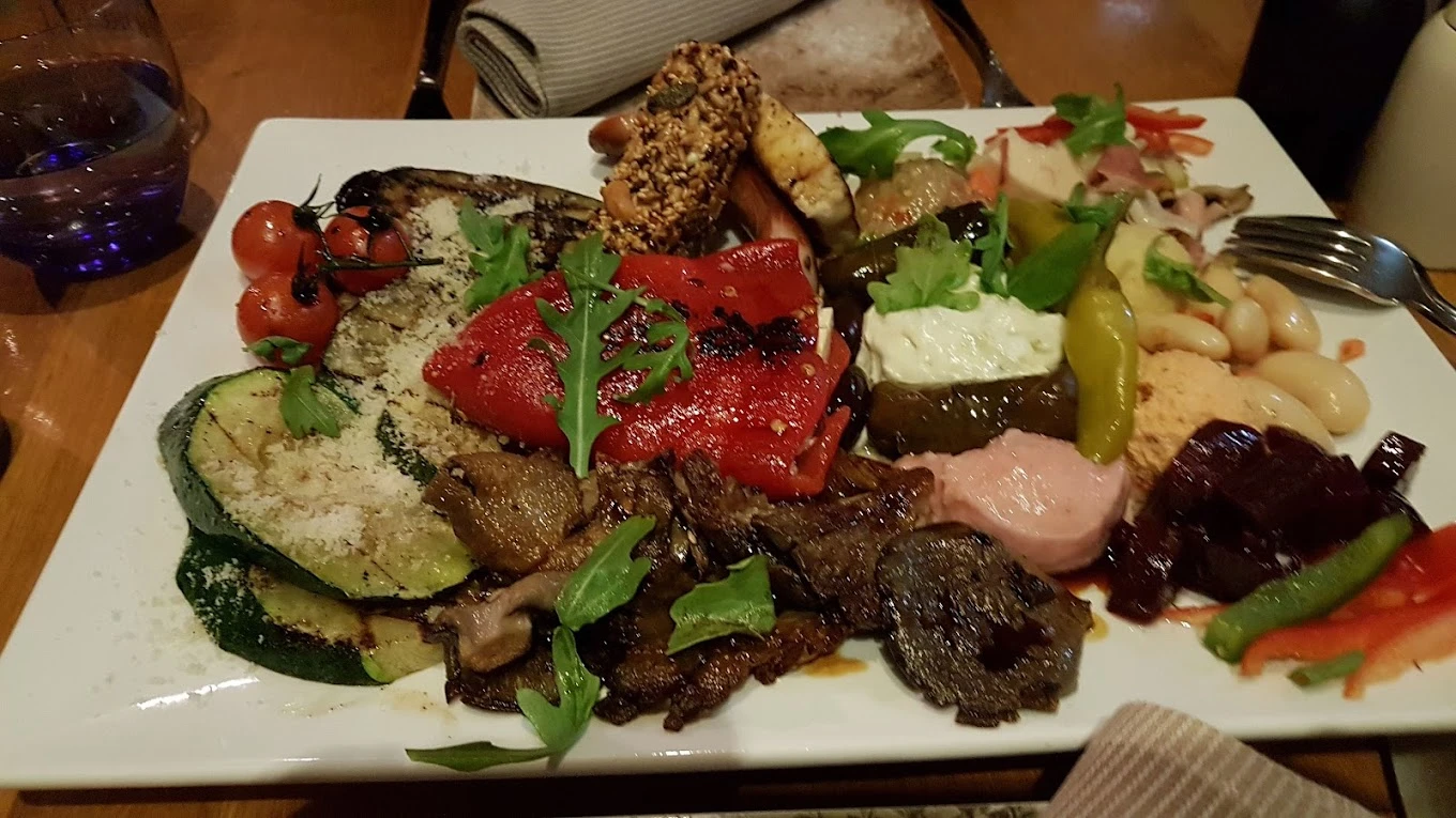 Liste 11 antipasti in Gallus Frankfurt am Main