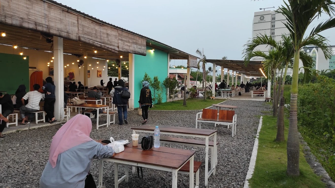 Daftar 15 kafe di Gunung Anyar Surabaya