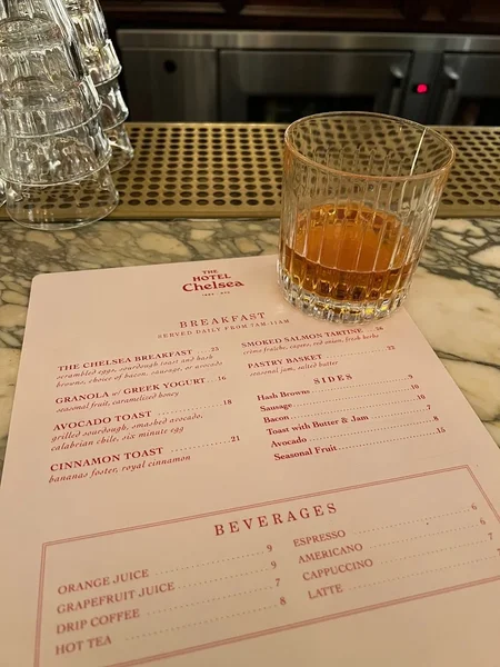 Best of 28 happy hours in Chelsea NYC