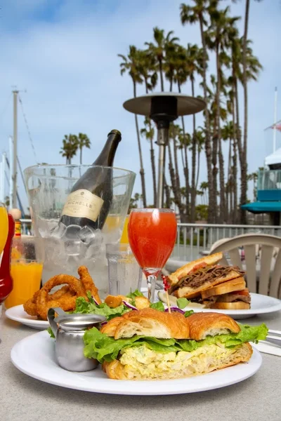 Top 32 romantic restaurants in Long Beach