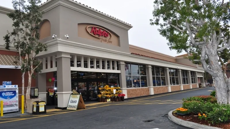 Best of 16 grocery stores in Point Loma San Diego