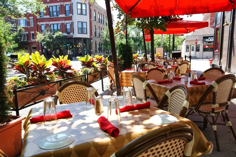 Top 11 restaurants in Little Italy Chicago