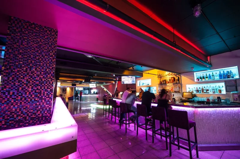 Best of 16 romantic bars in Chinatown Chicago