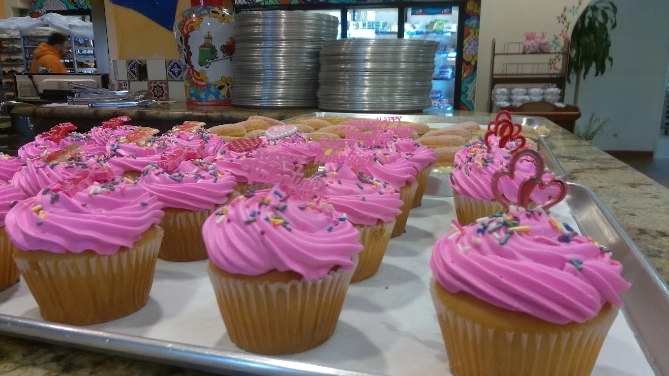 Top 19 shops for birthday cupcakes in Houston