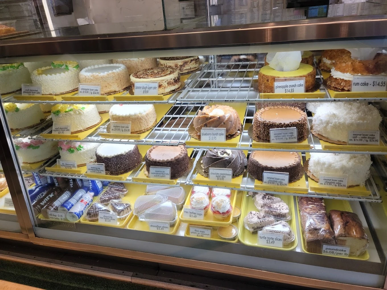 Top 20 custom cakes in Chicago