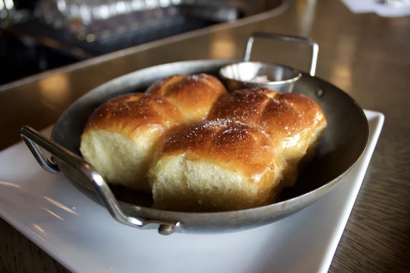 Best of 14 sports bars in Lincoln Park Chicago