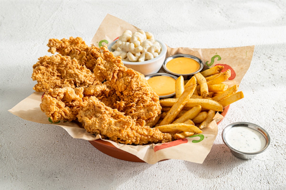 Best of 8 chicken nuggets in Willowbrook Houston