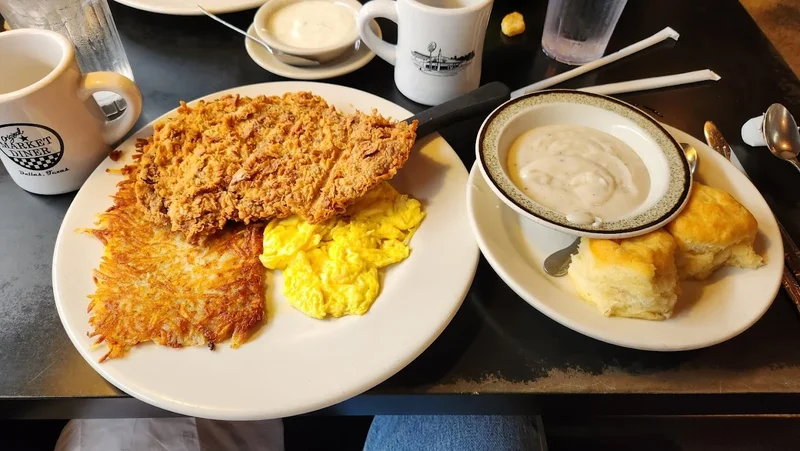 Top 10 lunch restaurants in Dallas