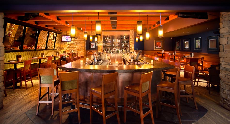 Best of 5 romantic bars in Desert Ridge Phoenix