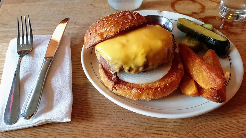 Red Hook Tavern - Reviews & Menu - New York City