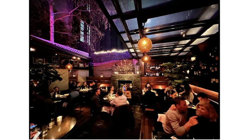 Salinas Restaurant - Reviews & Menu - New York City