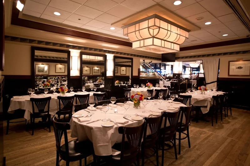 Docks Oyster Bar NYC - Reviews & Menu - New York City