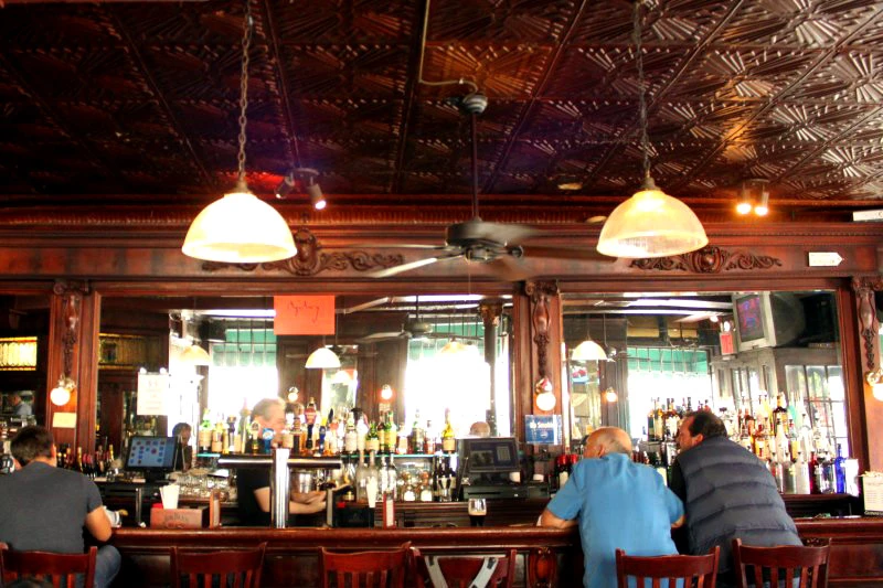The Landmark Tavern - Reviews & Menu - New York City