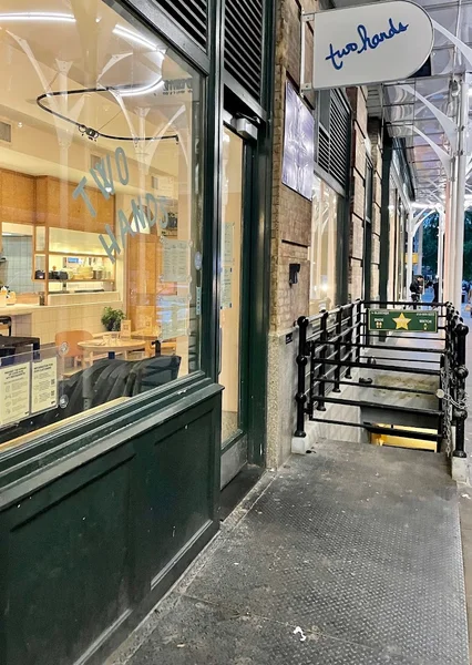 Two Hands - Reviews & Menu - New York City