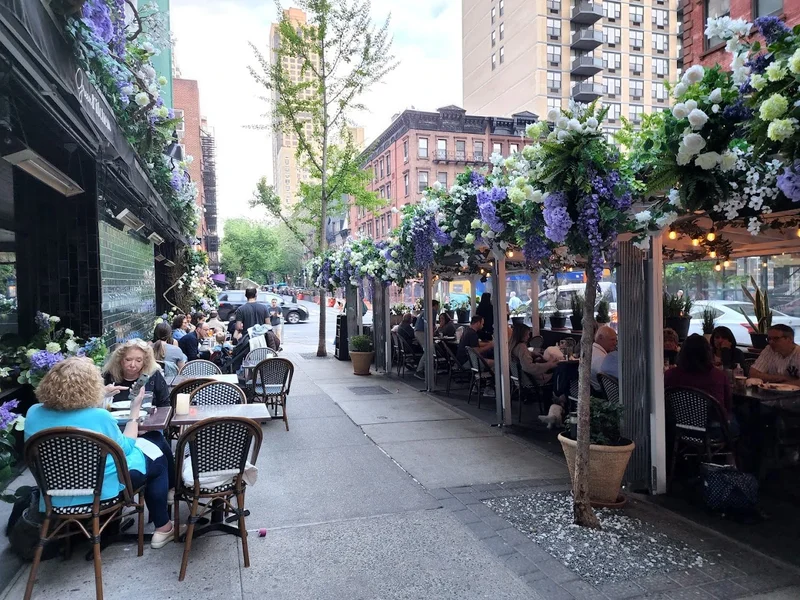 Elio's - Reviews & Menu - New York City