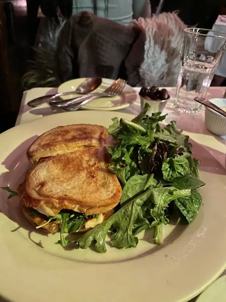 The Long Room - Reviews & Menu - Theater District NYC