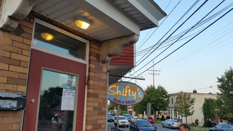 Shifty's Bar & Grill - Reviews & Menu - New York City
