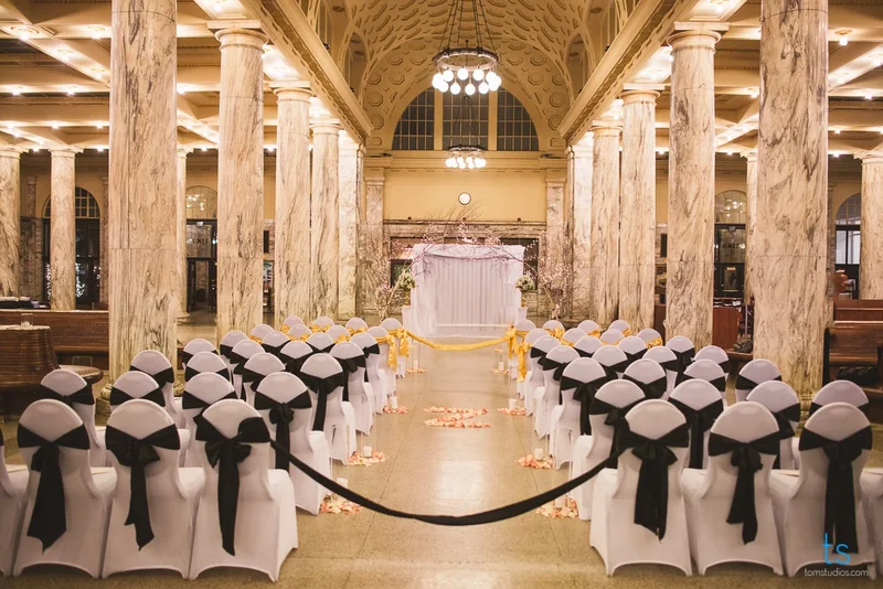 Trackside Restaurant - Reviews & Menu - New York City