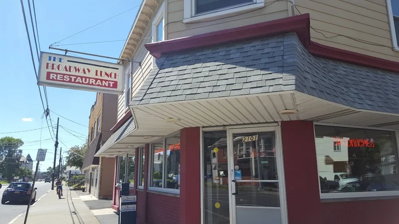 Broadway Lunch - Reviews & Menu - New York City