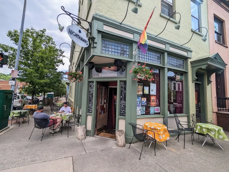 Nighthawks - Reviews & Menu - New York City