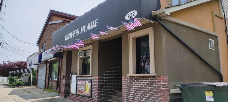 Griff's Place - Reviews & Menu - New York City